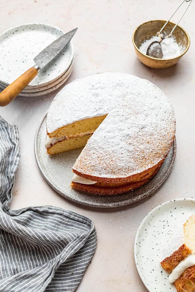 Victoria Sponge - The Baked Collective